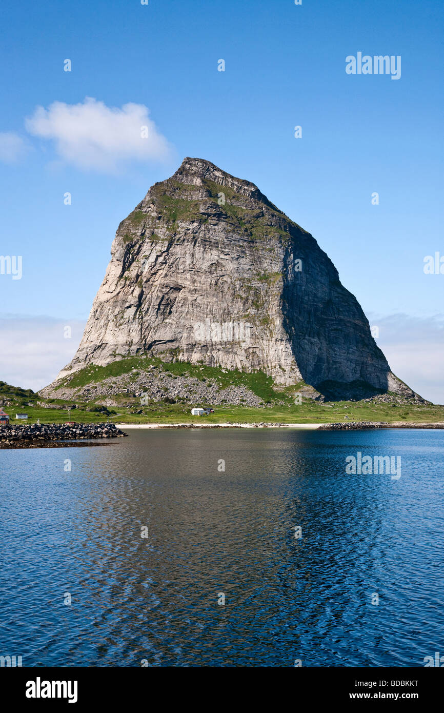 Traena island hi-res stock photography and images - Alamy