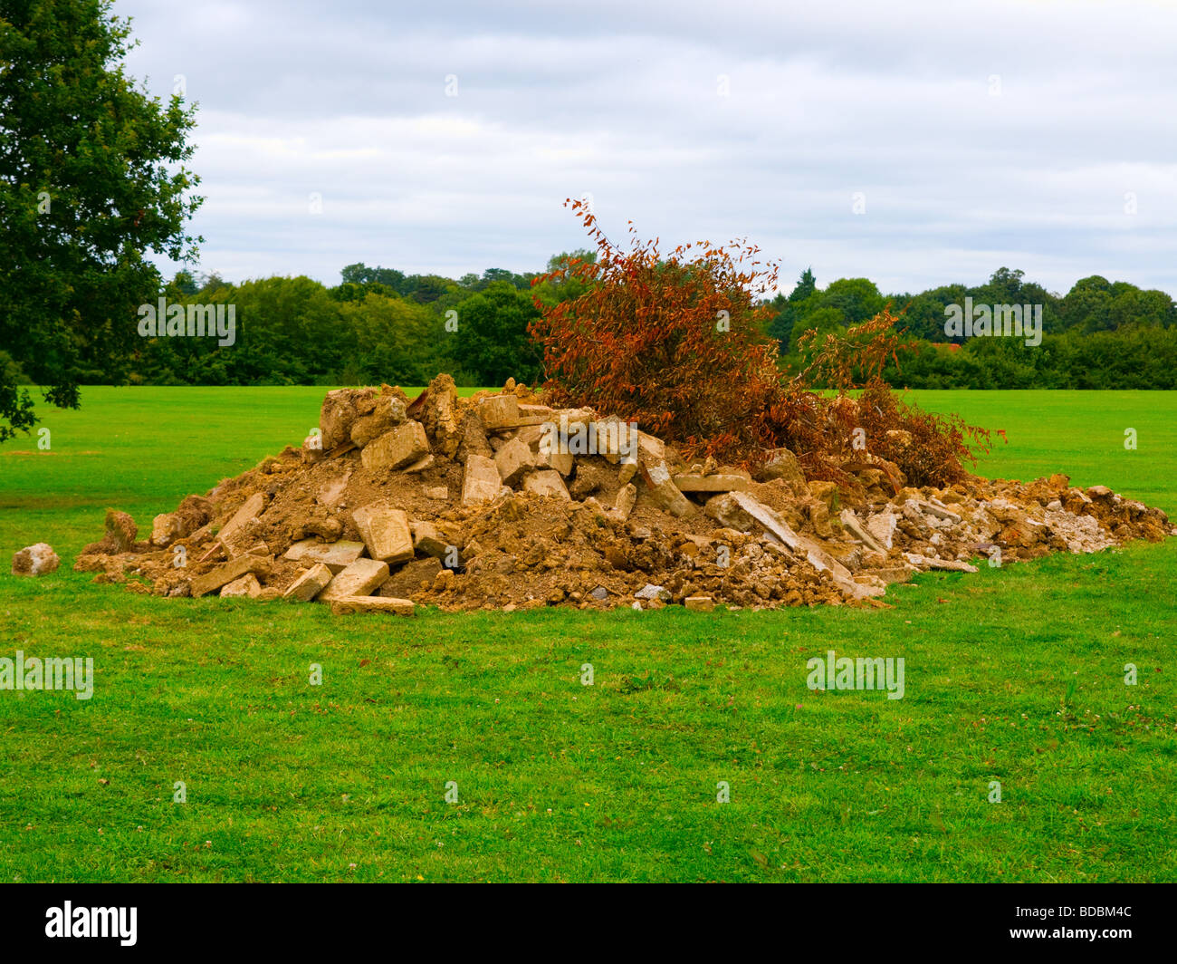 Fly Tipping Stock Photos & Fly Tipping Stock Images - Alamy