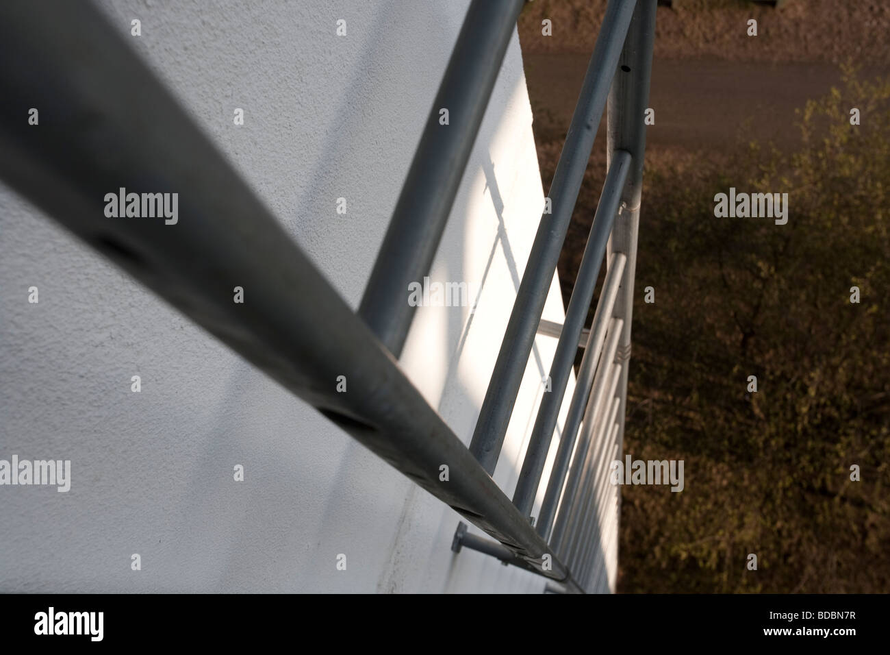 Fixed ladders hi-res stock photography and images - Alamy