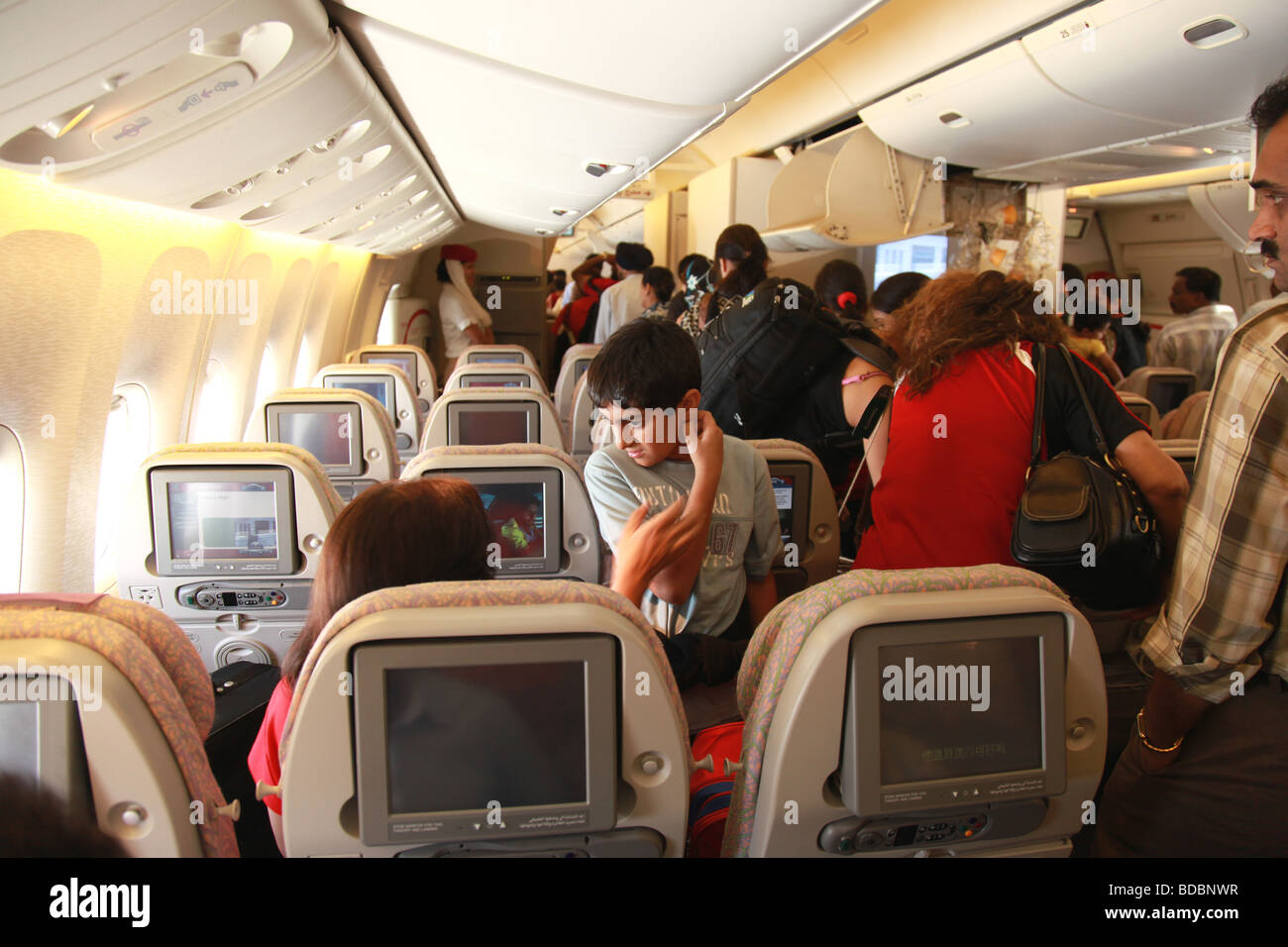 Airplane passengers hi-res stock photography and images - Alamy