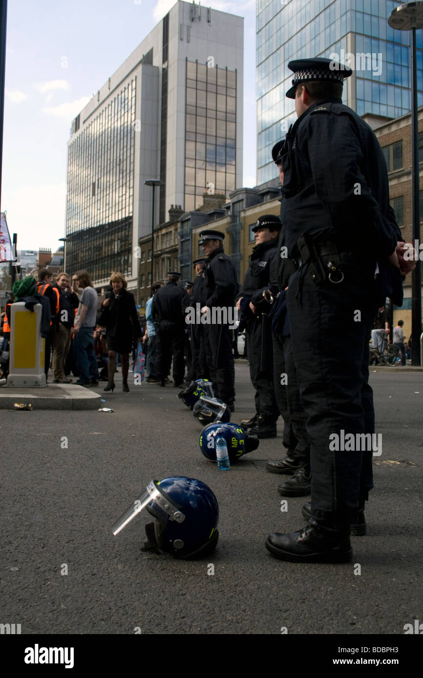 Riot police waitin at the G20 protests in London Stock Photo - Alamy