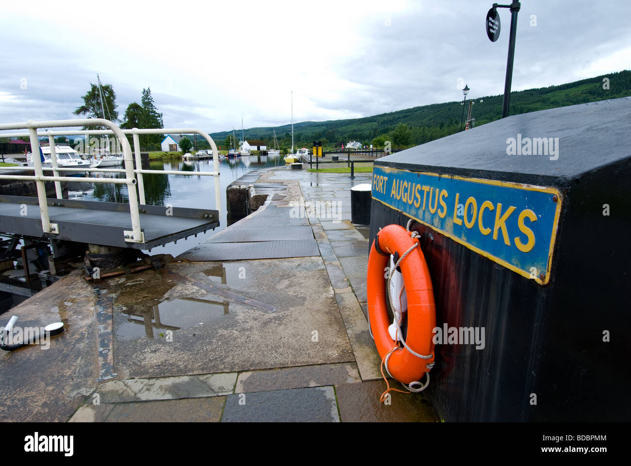 Fort Augustus locks on the Caledonian canal waterway at Fort Augustus ...