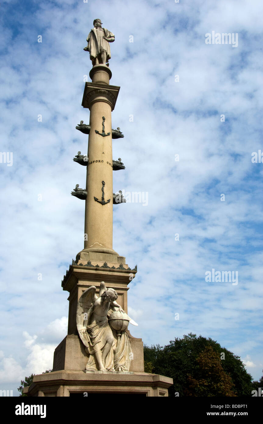 Statues of christopher columbus hi-res stock photography and images - Alamy