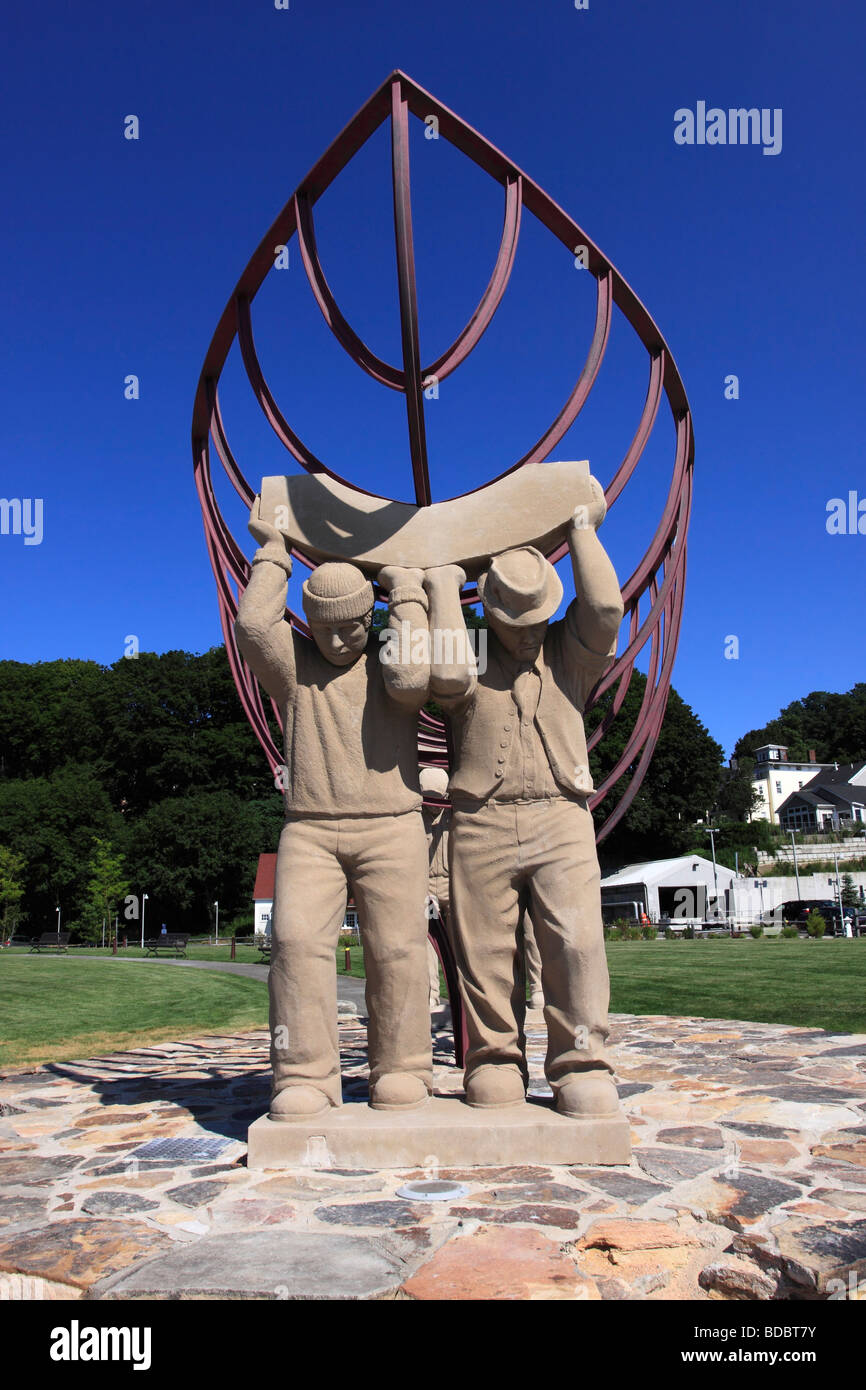 Statue at port hi-res stock photography and images - Alamy