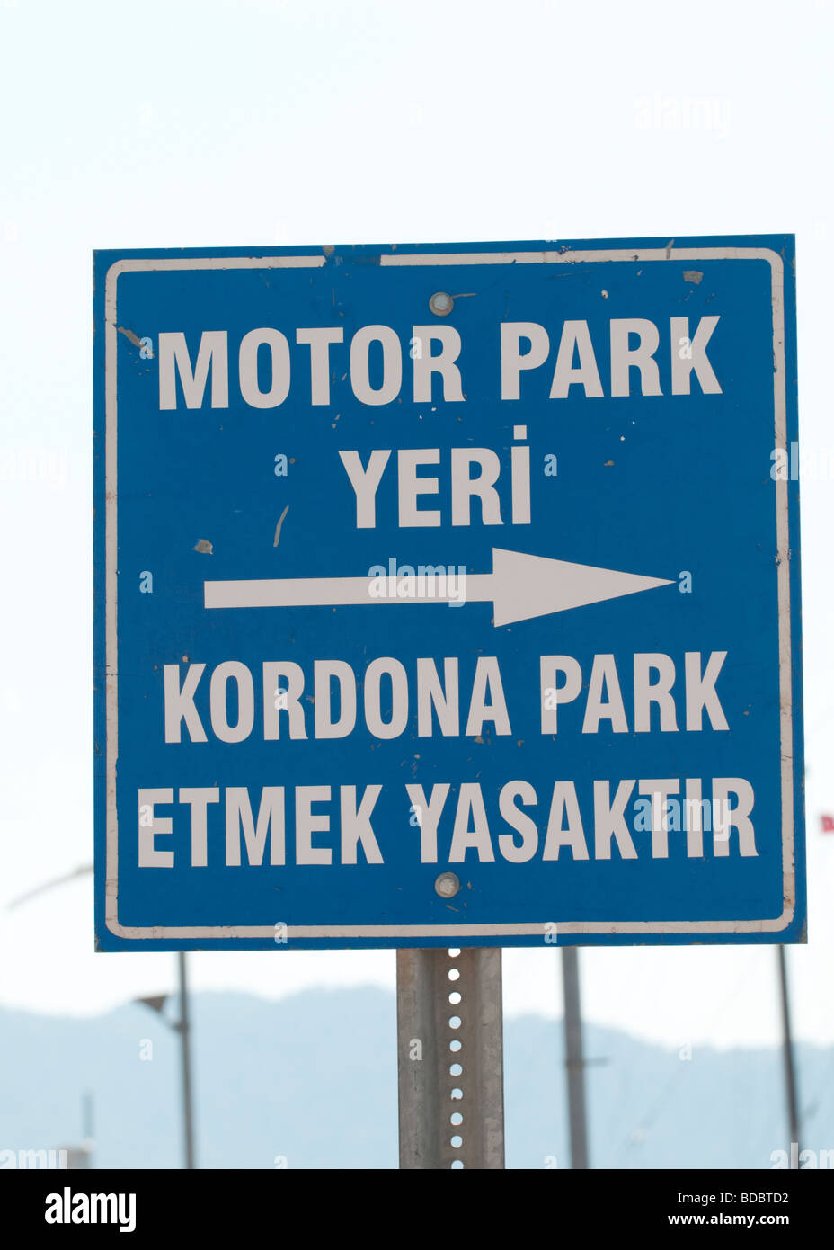 Parking information sign hi-res stock photography and images - Alamy