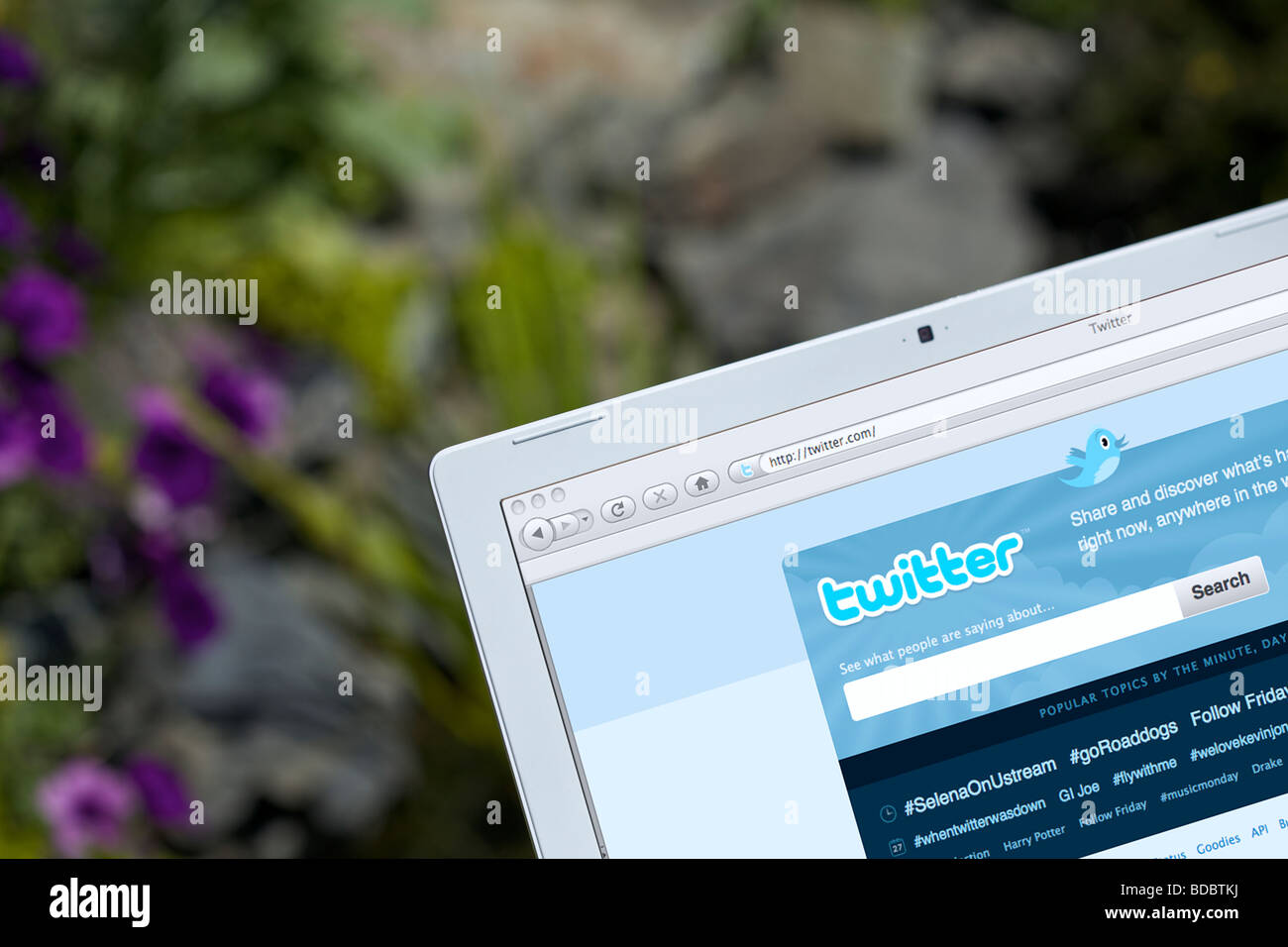Laptop showing social networking Twitter splash screen page Stock Photo ...