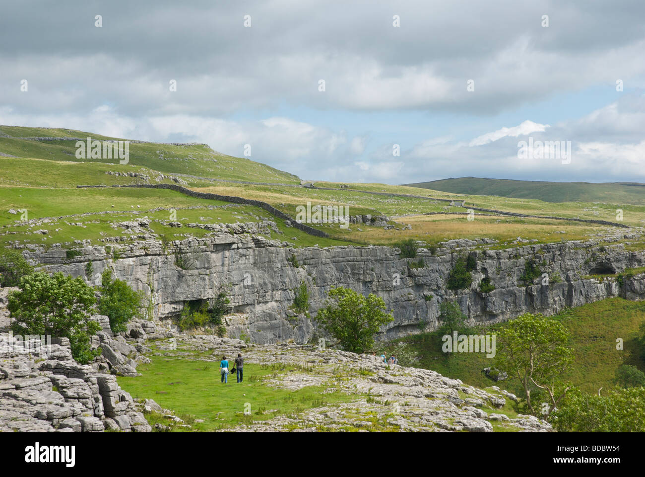 Malham cove hi-res stock photography and images - Alamy