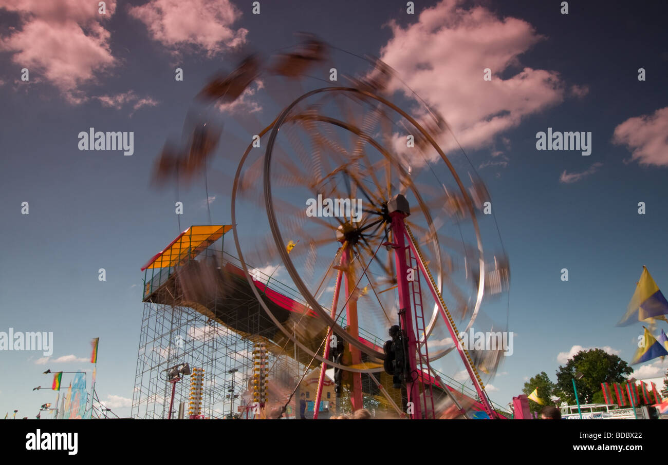 Amusement park rides hi-res stock photography and images - Alamy