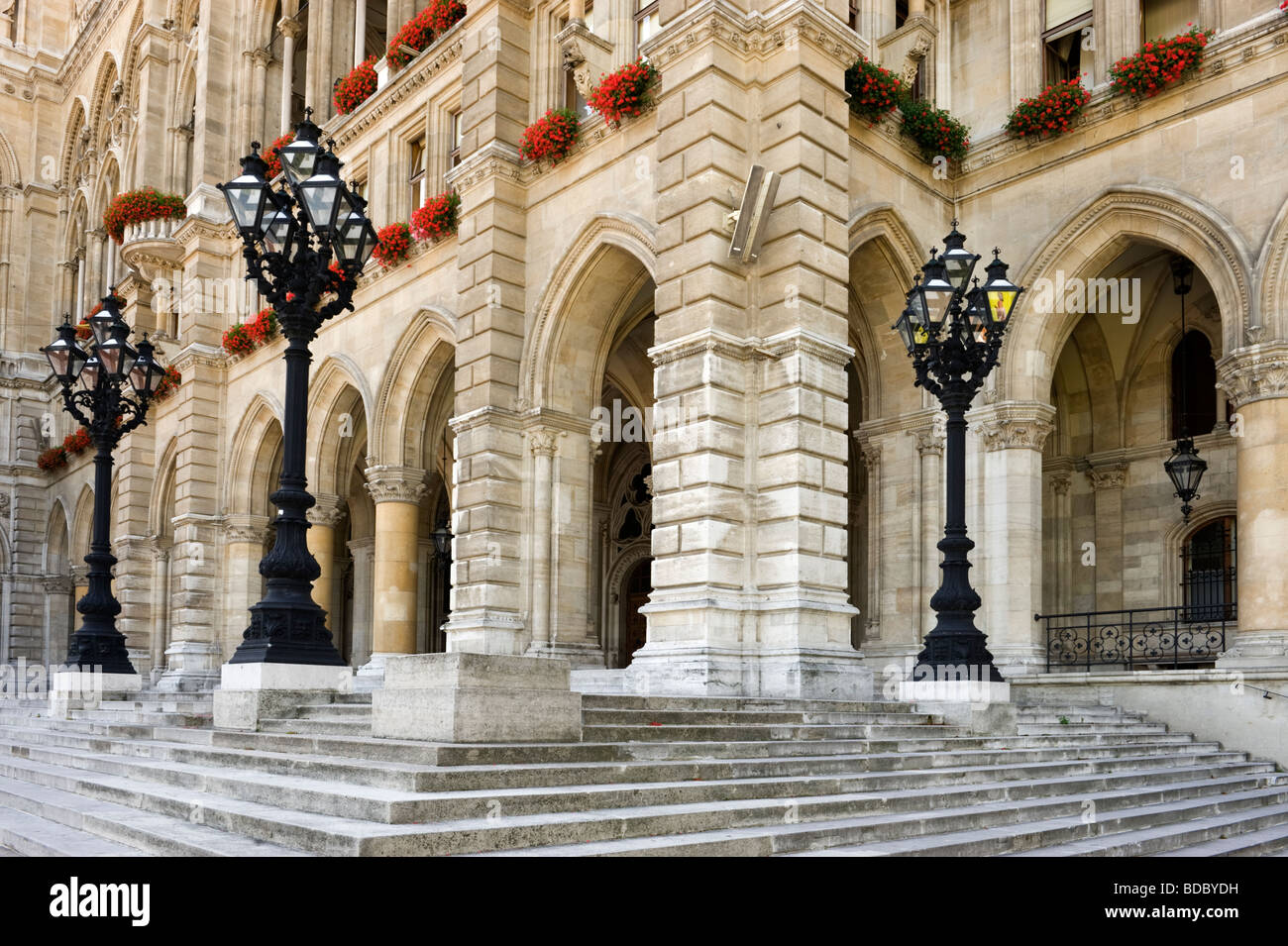 Government building in vienna hi-res stock photography and images - Alamy