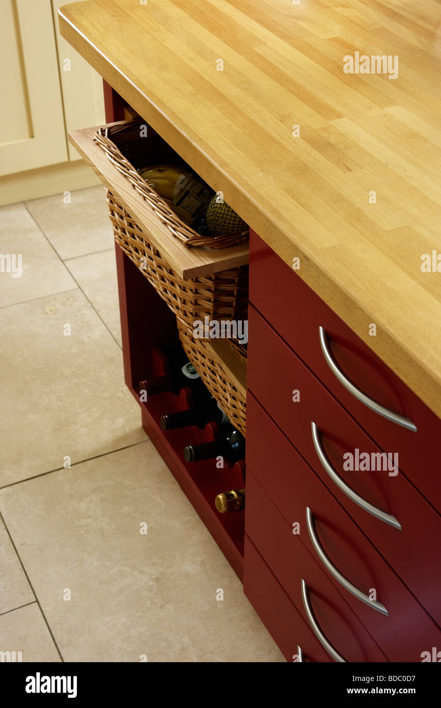 Fitted baskets hi-res stock photography and images - Alamy