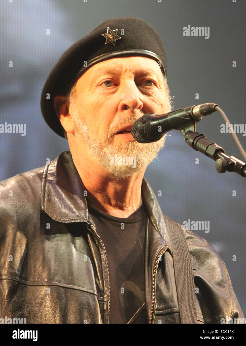 Richard thompson hi-res stock photography and images - Alamy