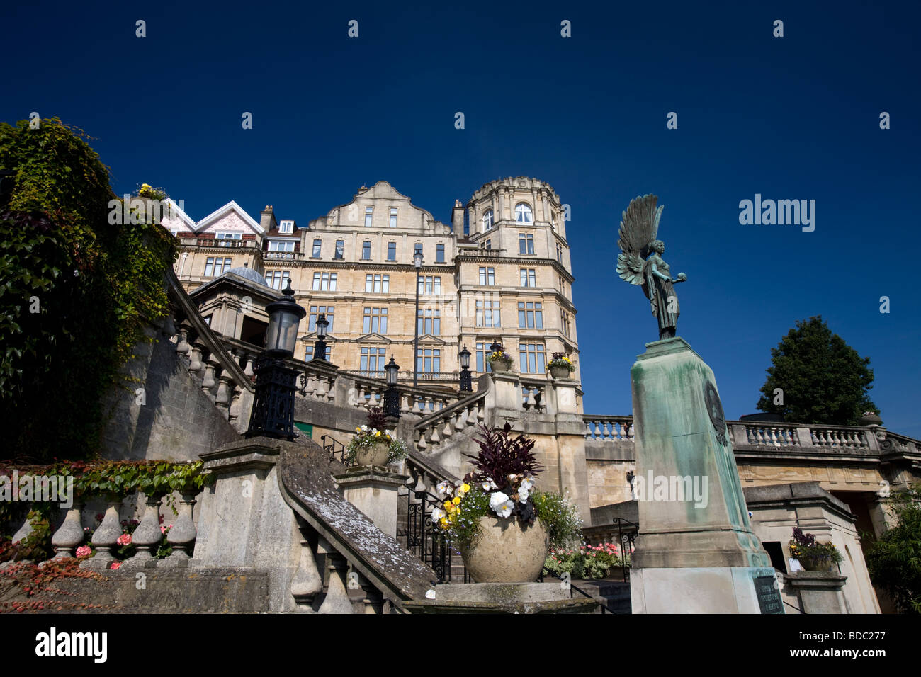 Statue parade gardens bath hi-res stock photography and images - Alamy
