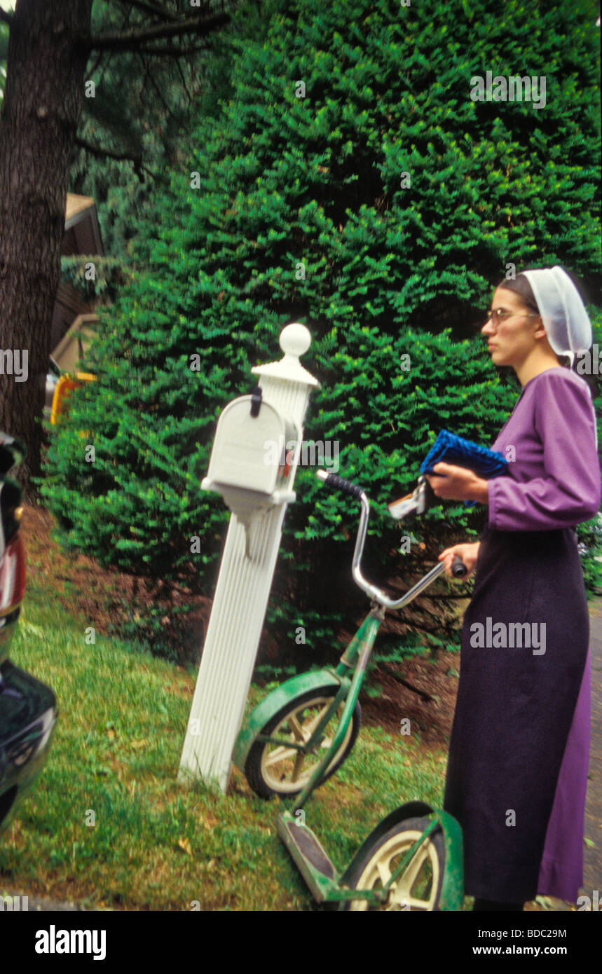 Amish country bike tour hi-res stock photography and images - Alamy