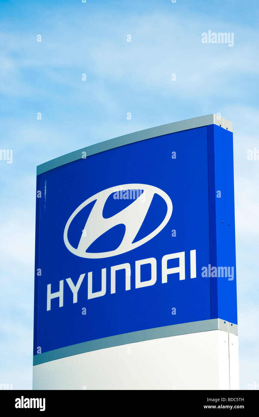 Hyundai Logo High Resolution Stock Photography and Images - Alamy