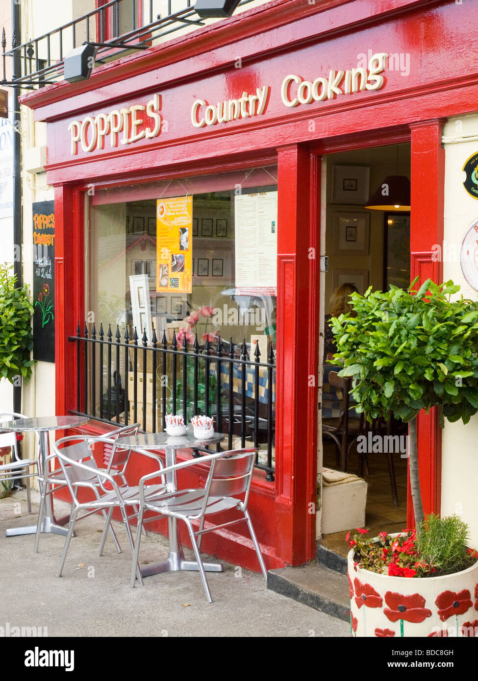 Poppies restaurant hi-res stock photography and images - Alamy