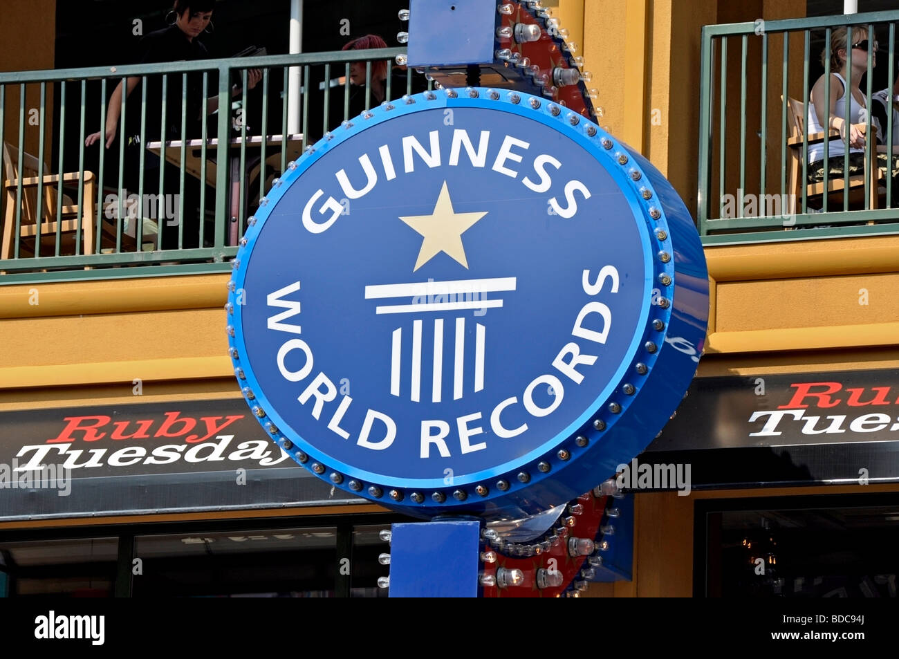 Guinness World Records Sign - Attractions on Clifton Hill, Niagara ...