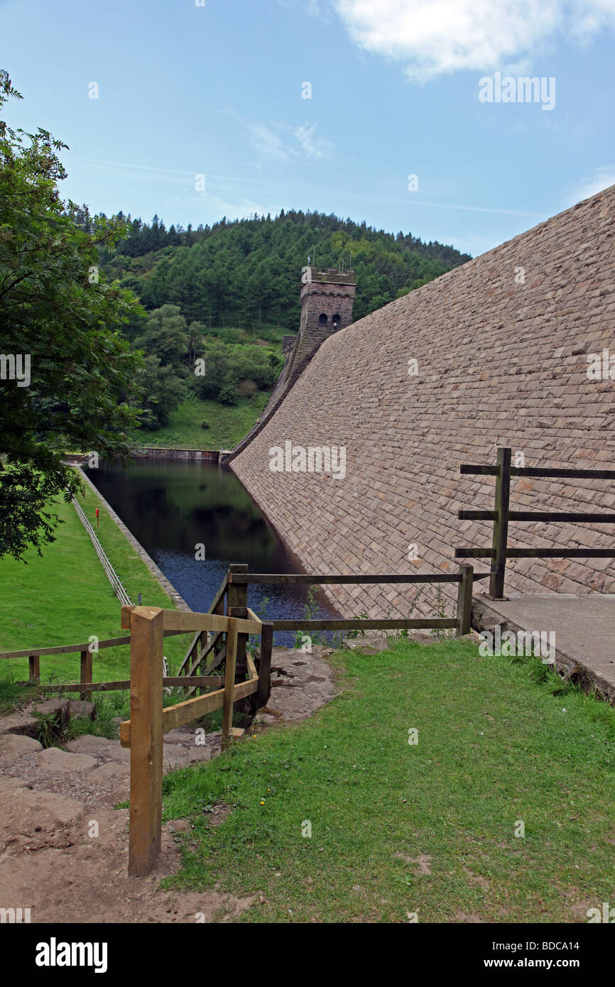 Derwent Dame was the practice ground for the Bouncing bomb by 617 Dam ...