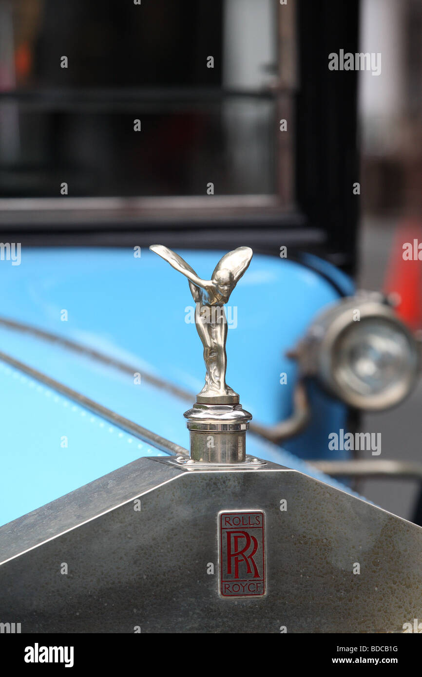 close up of a 1920s Rolls Royce Limousine Stock Photo - Alamy