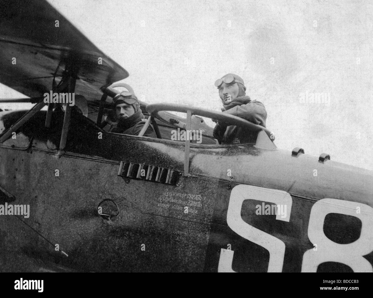 Aerial warfare first world war hi-res stock photography and images - Alamy