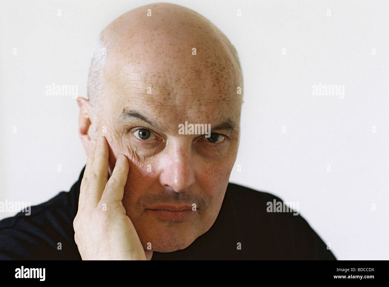Robert wilson author hi-res stock photography and images - Alamy