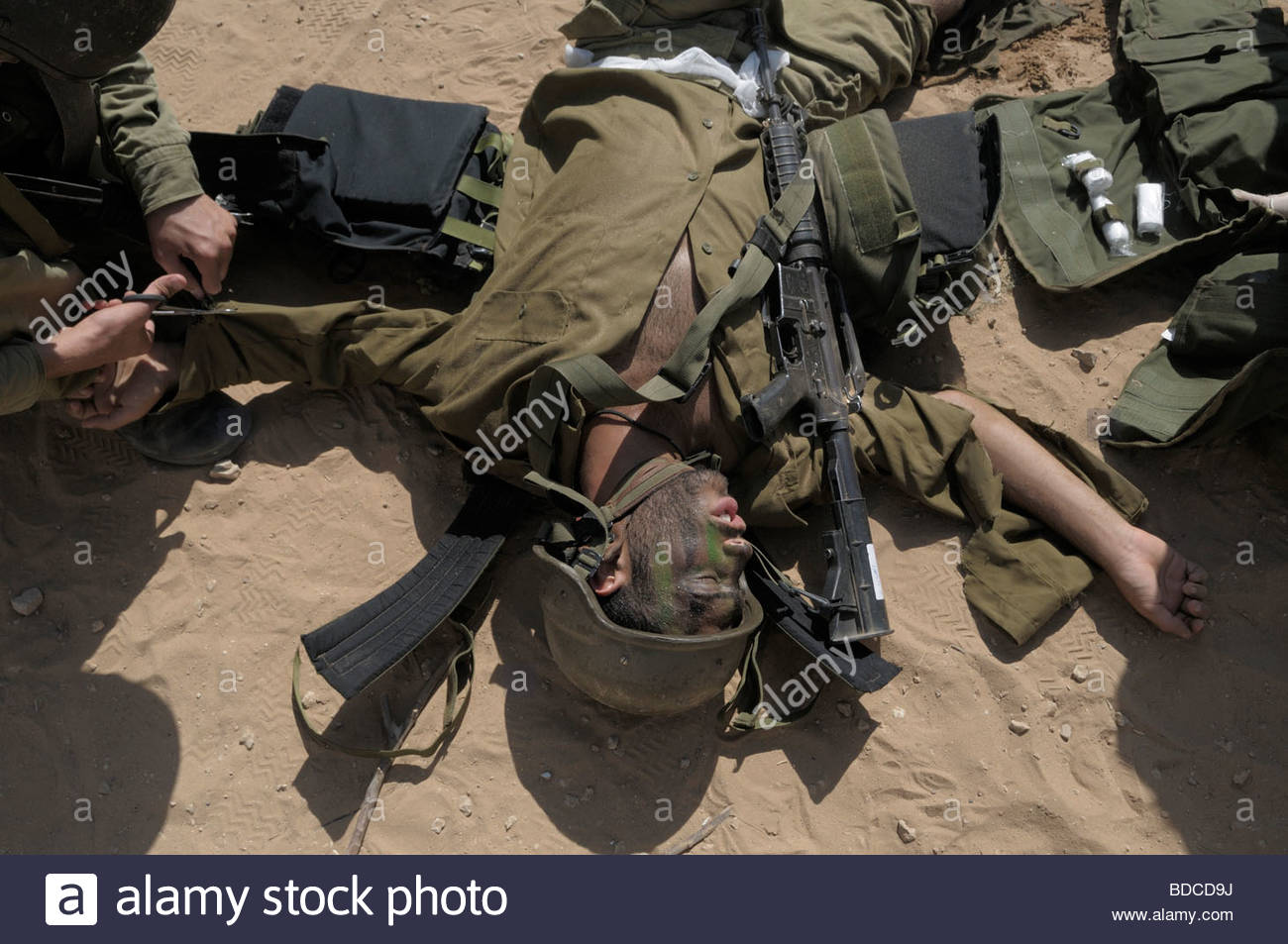 Wounded Soldier Injury Injured Stock Photos & Wounded Soldier Injury ...