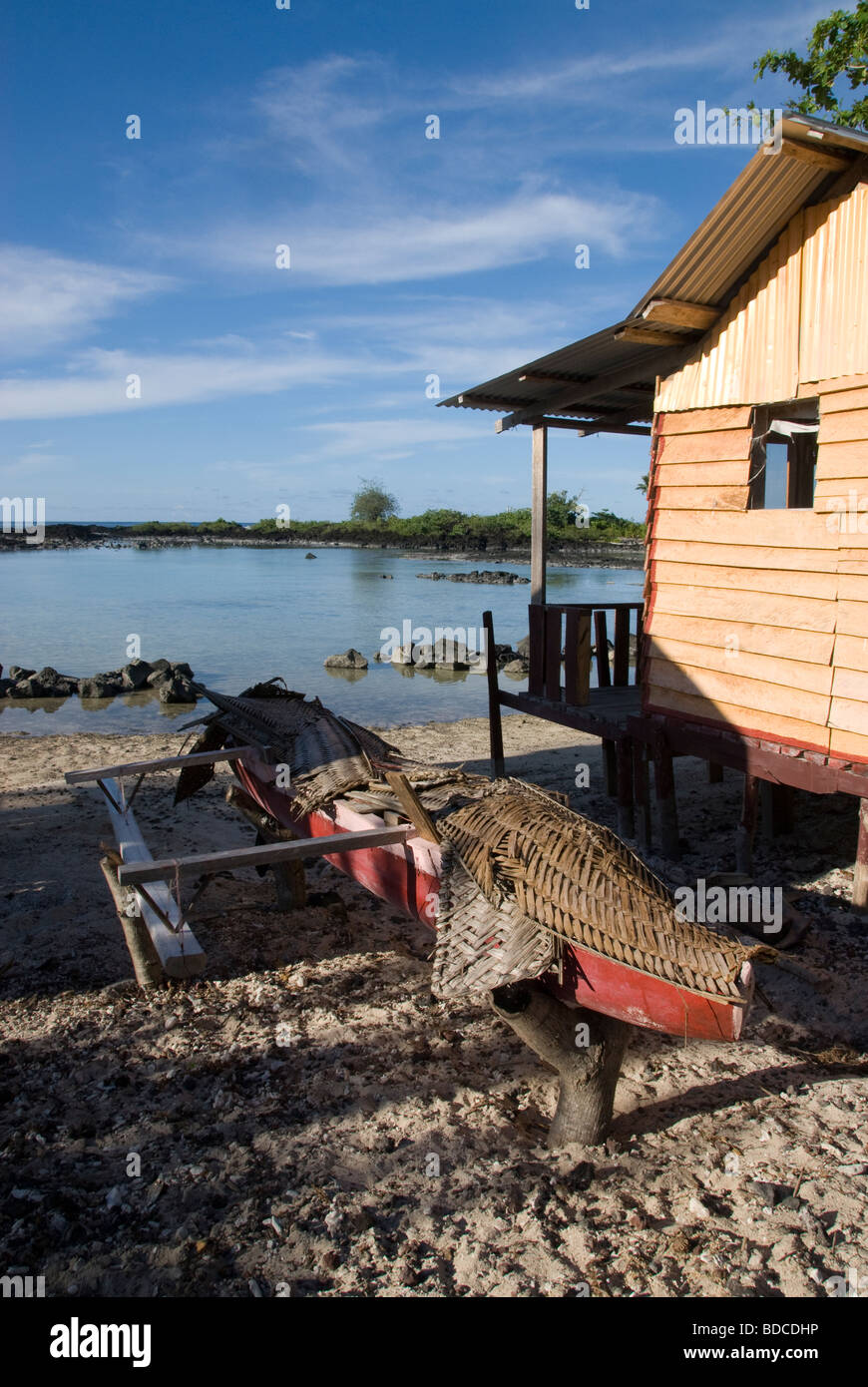 Canoe house hi-res stock photography and images - Alamy