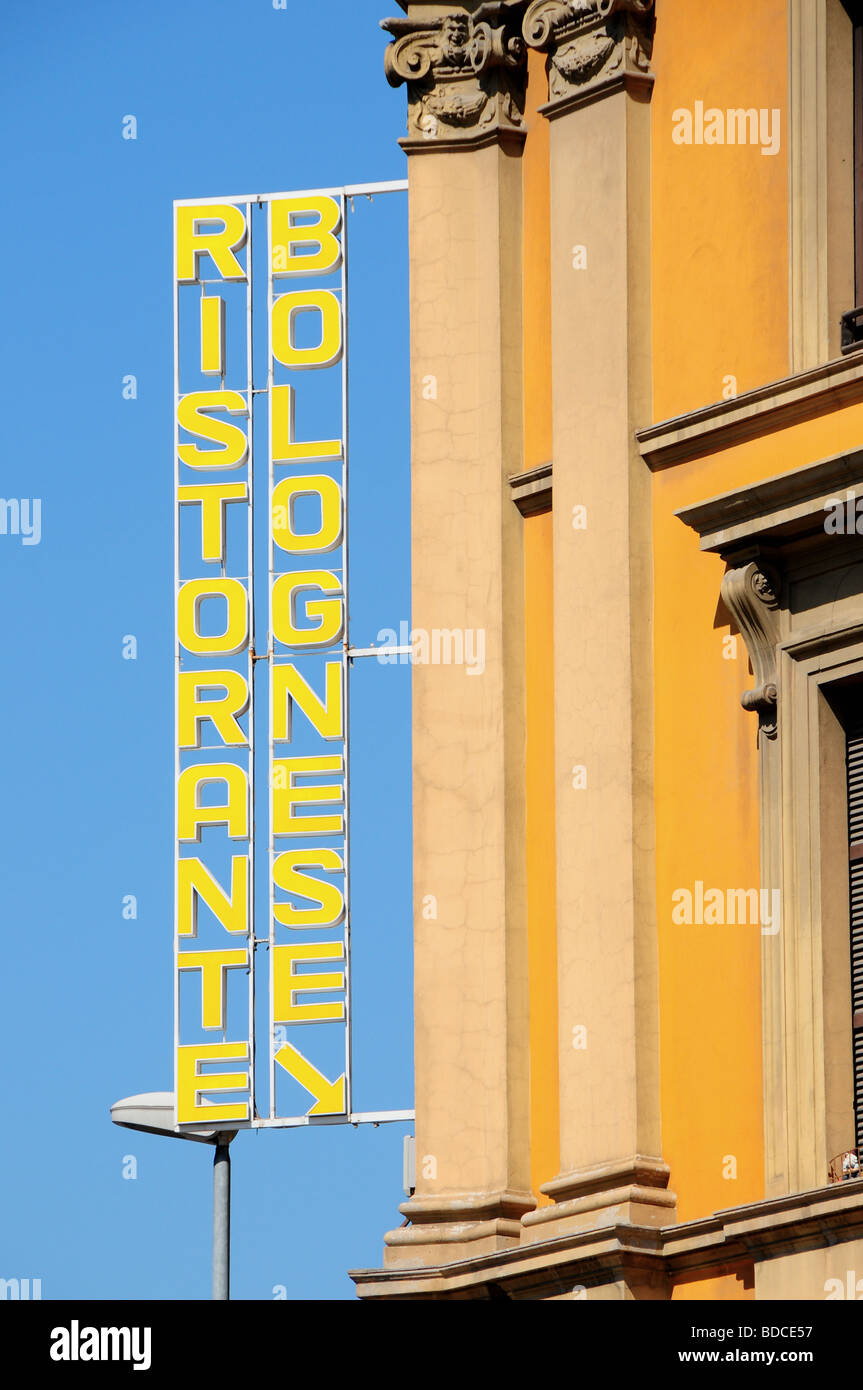 Italian restaurant sign hi-res stock photography and images - Alamy