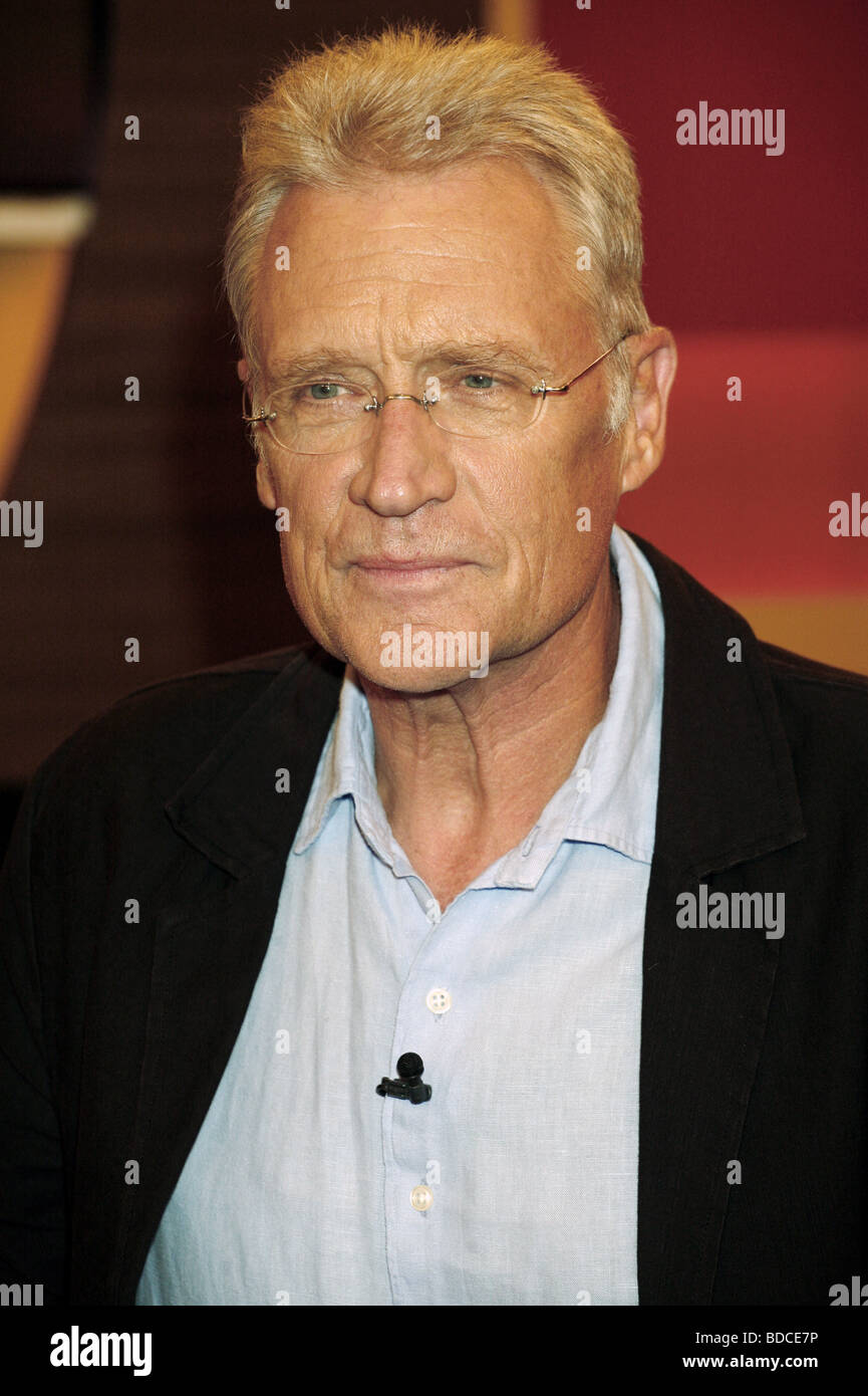 Atzorn, Robert, * 2.2.1945, German actor, guest in German tv show ...