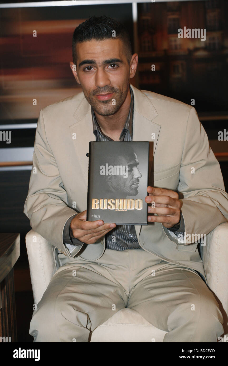 Bushido hi-res stock photography and images - Alamy