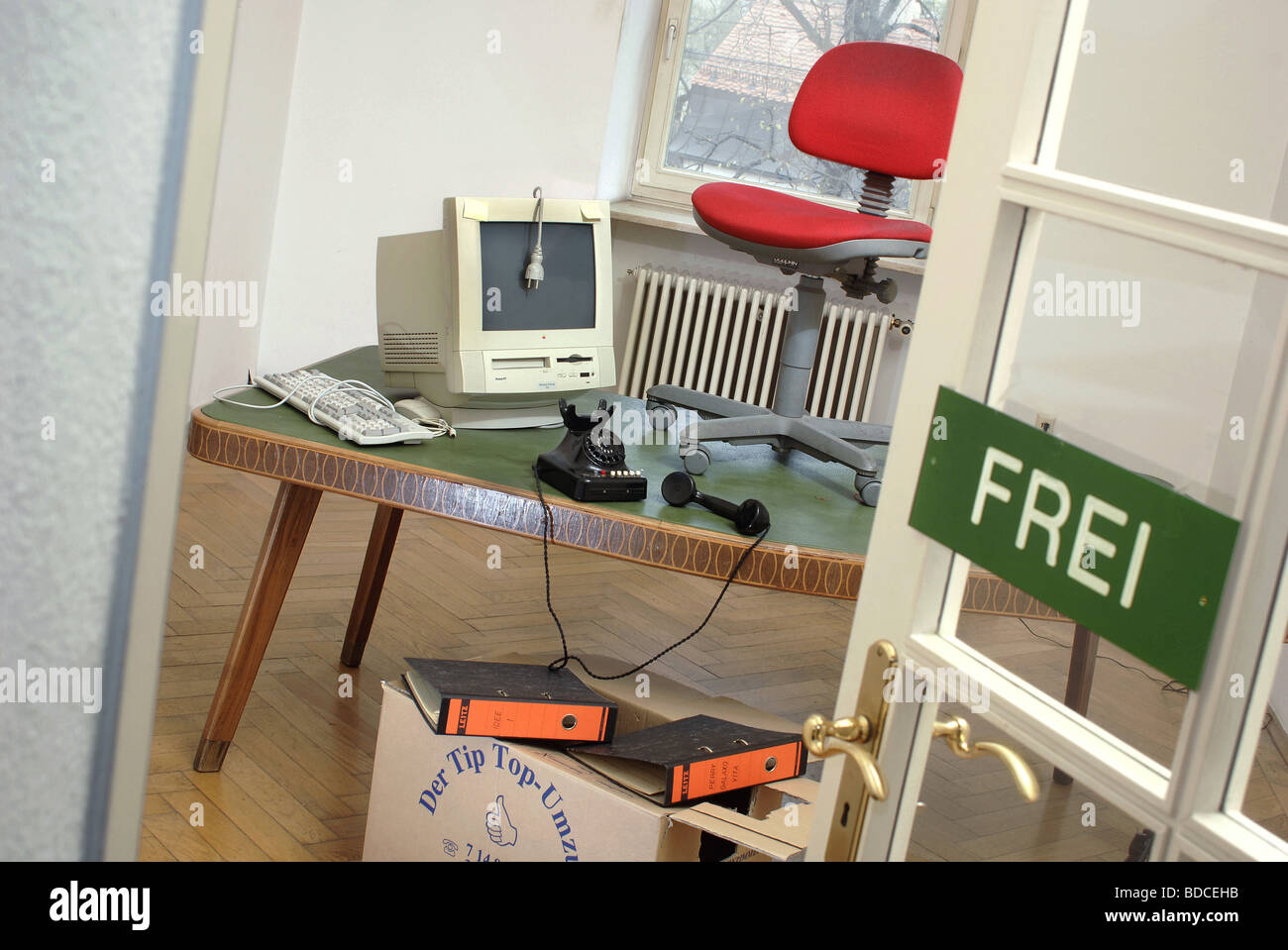 1990s office hi-res stock photography and images - Alamy