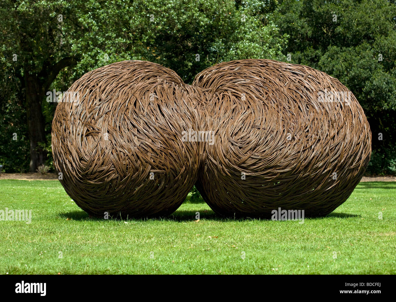 Modern Art Sculpture at The Royal Botanical Gardens at Kew London Stock ...
