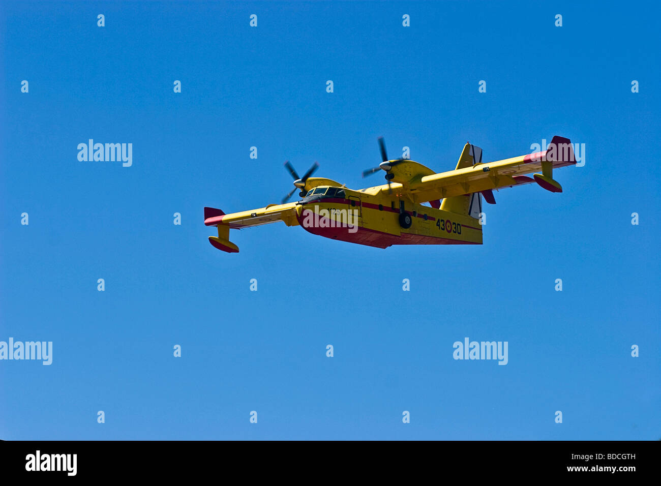 Plane tanker airplanes hi-res stock photography and images - Alamy
