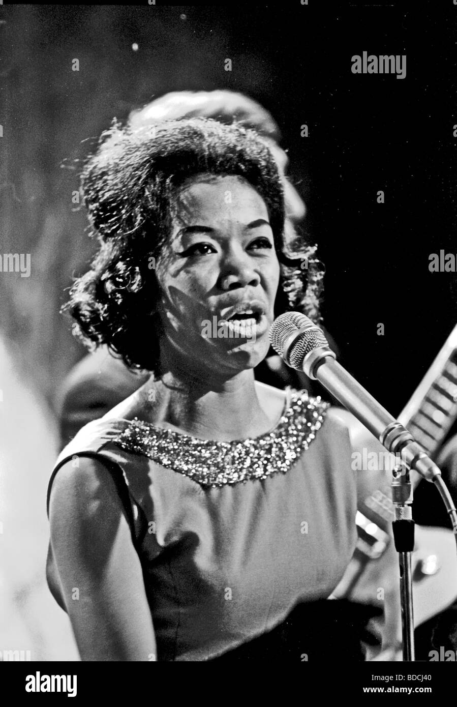 SUGAR PIE DESANTO - US singer in October 1964 Stock Photo - Alamy