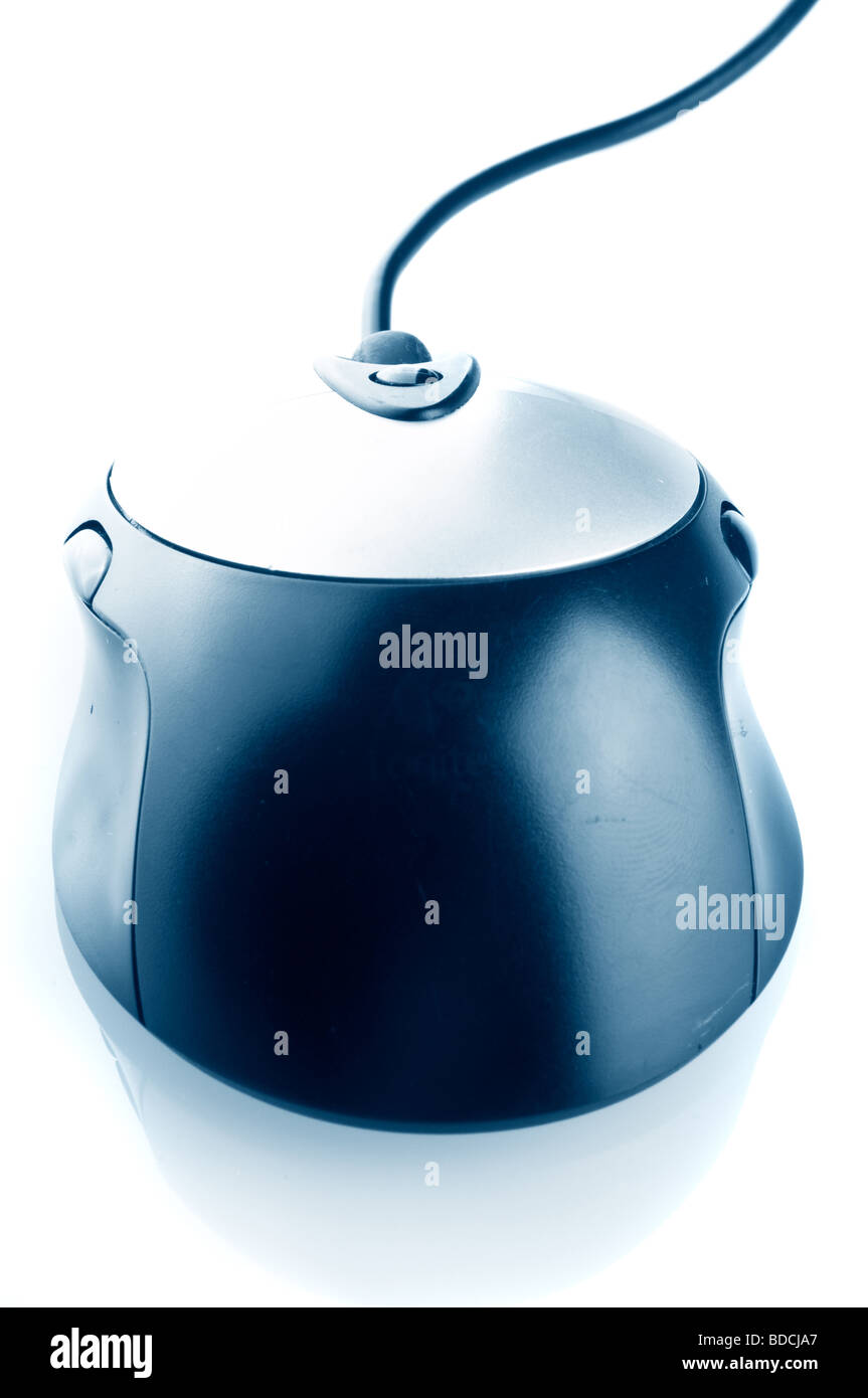 black mouse isolated on white Stock Photo - Alamy