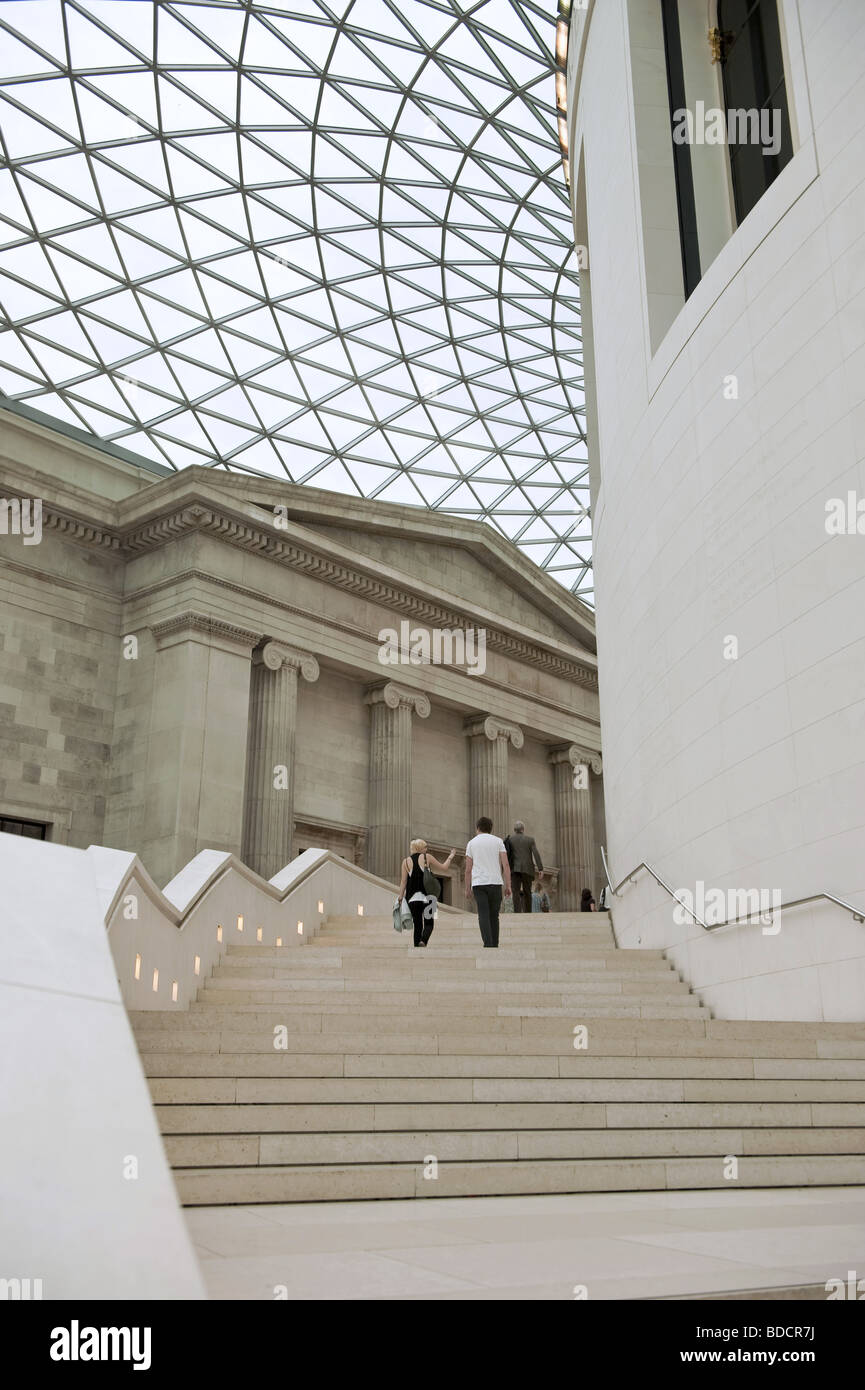 Central atrium curved hi-res stock photography and images - Alamy