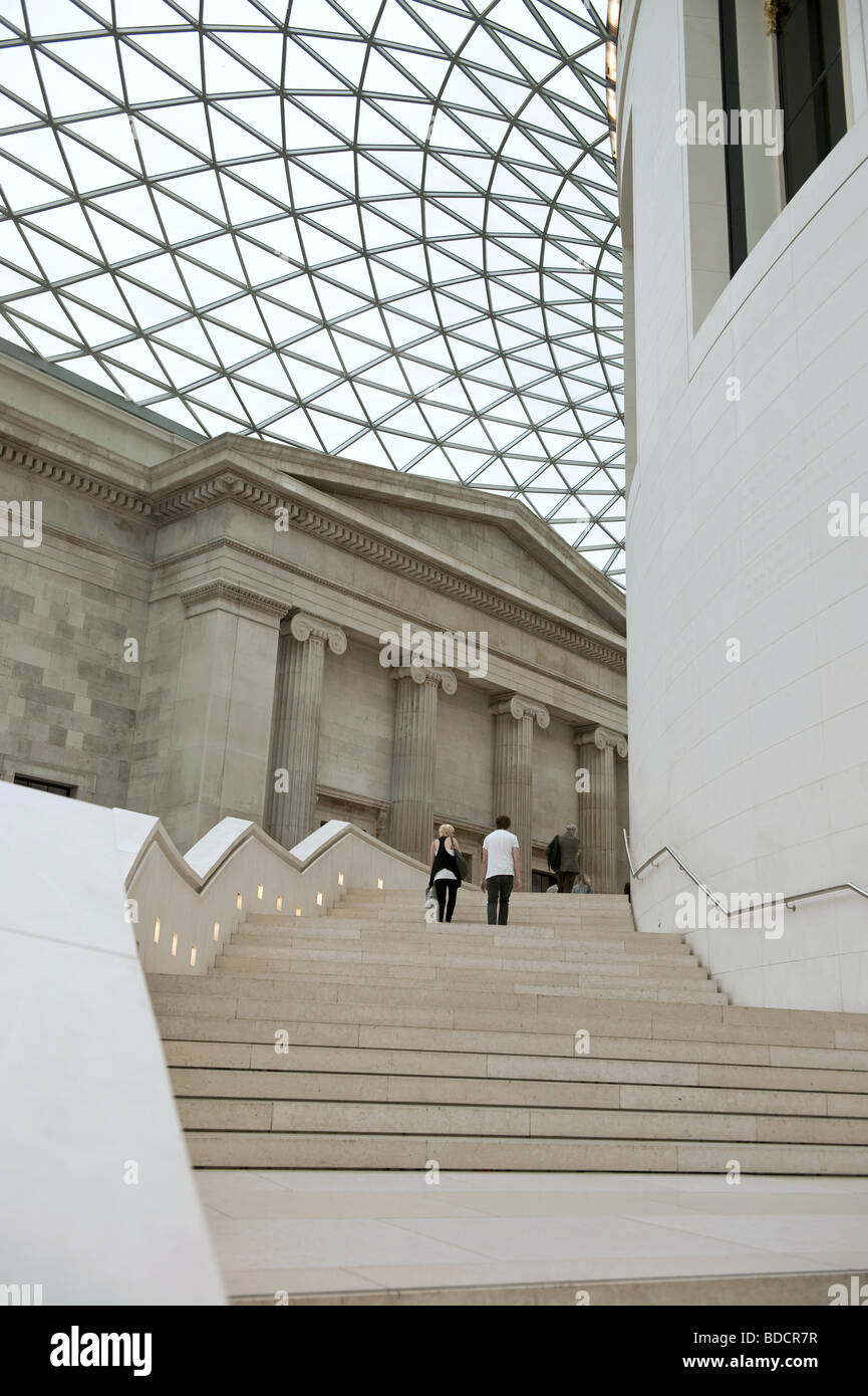Central atrium curved hi-res stock photography and images - Alamy