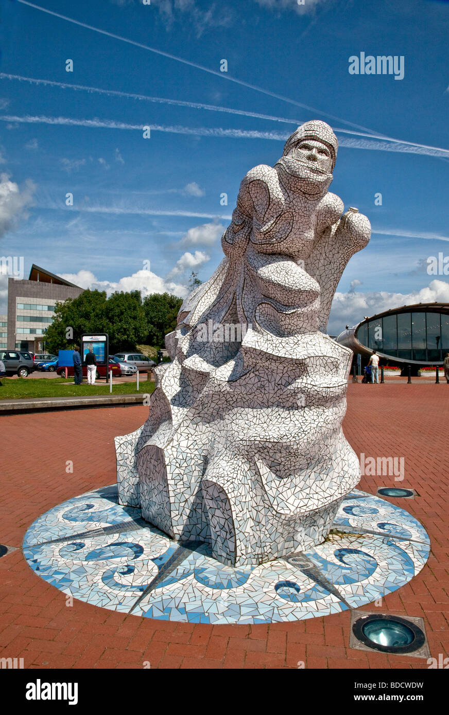 Captain Scott Sculpture Cardiff Bay Stock Photo - Alamy