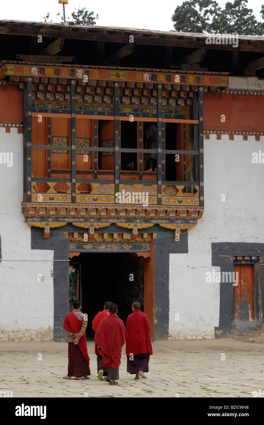 Entrance of Gangtey Gompa, the largest Nyingma monastery in Bhutan ...