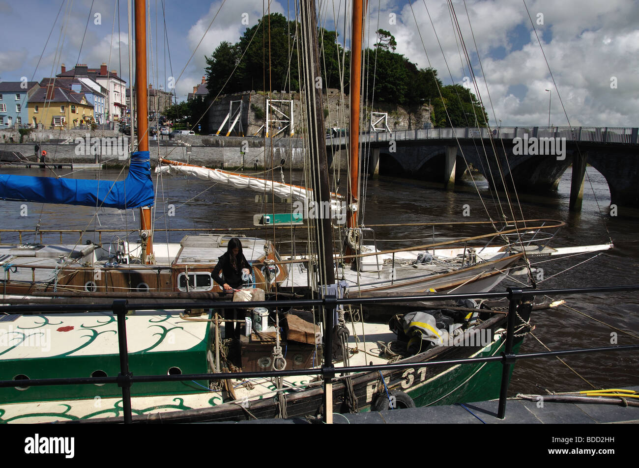 Cardigan town with yachts in foreground on River Teifi Stock Photo - Alamy