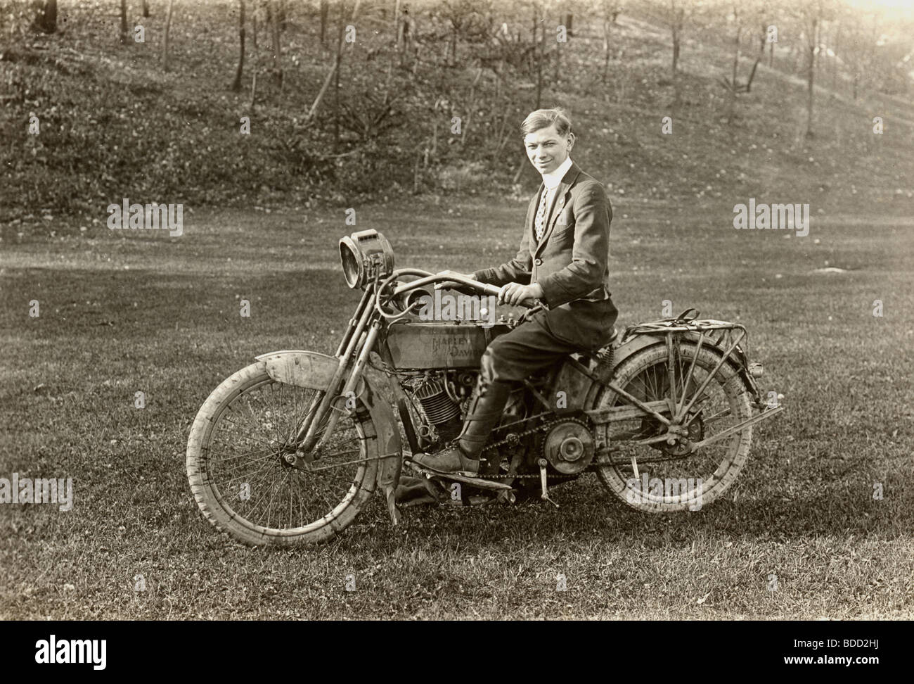 Harley davidson boots hi-res stock photography and images - Alamy