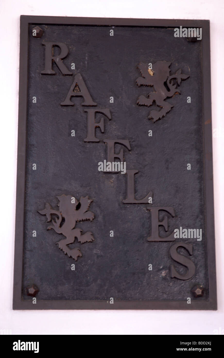 Raffles sign with lions, Raffles Hotel, Singapore Stock Photo - Alamy