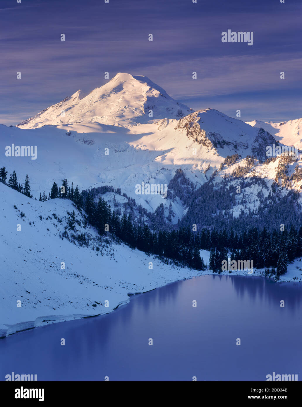 Mount Baker (elevation 10,778 feet, 3,285 m) northernmost volcano in ...