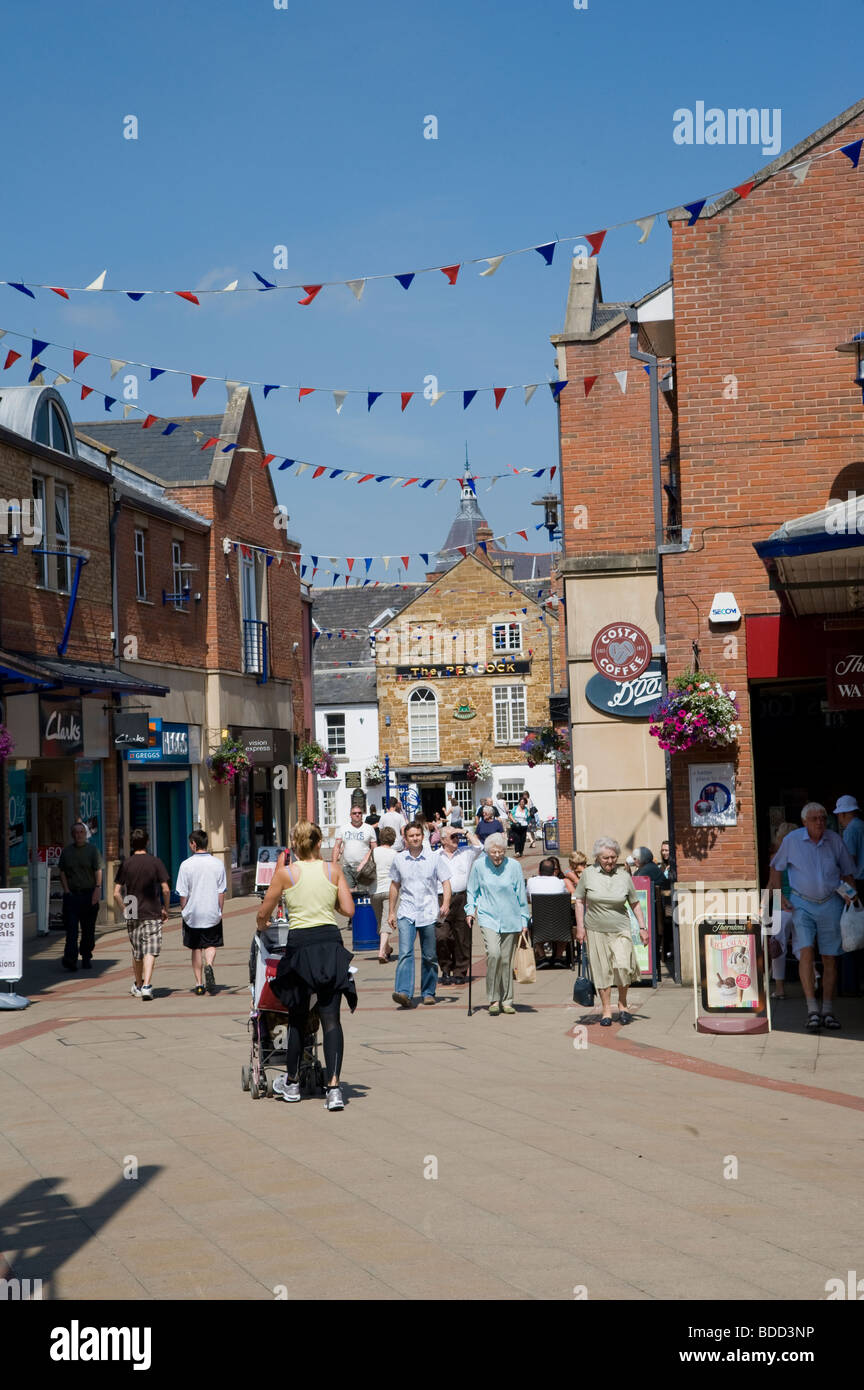 Pedestrianised Zone For Shoppers High Resolution Stock Photography and ...