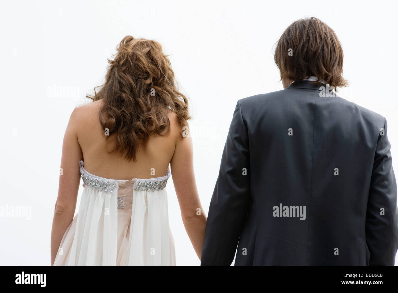 Rear view of a newlywed couple Stock Photo - Alamy