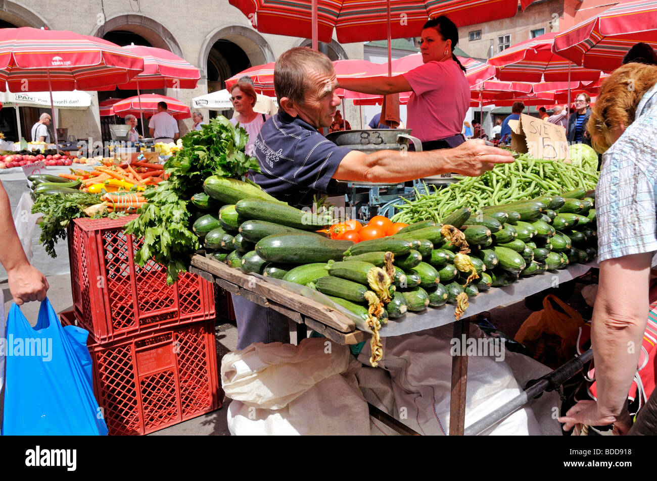 Market stall croatia hi-res stock photography and images - Alamy