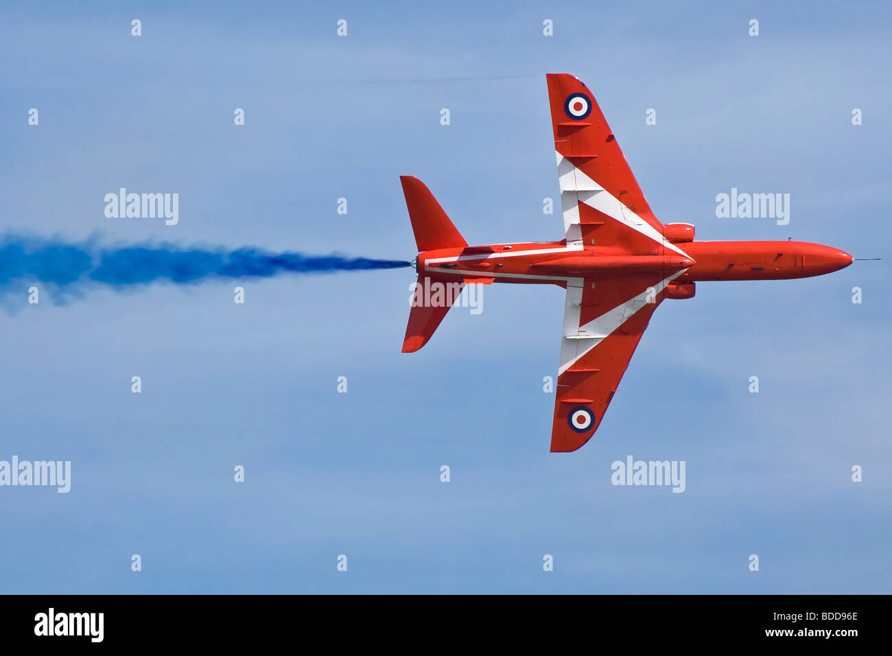 Raf display hawk flying smoke wing hi-res stock photography and images ...