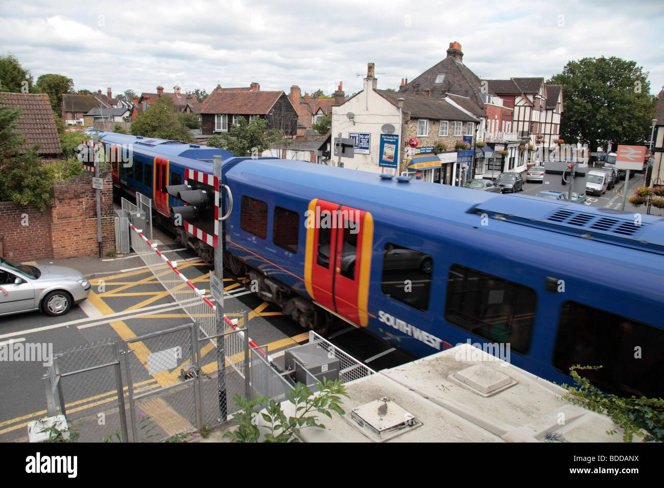 Railway level crossing hi-res stock photography and images - Alamy