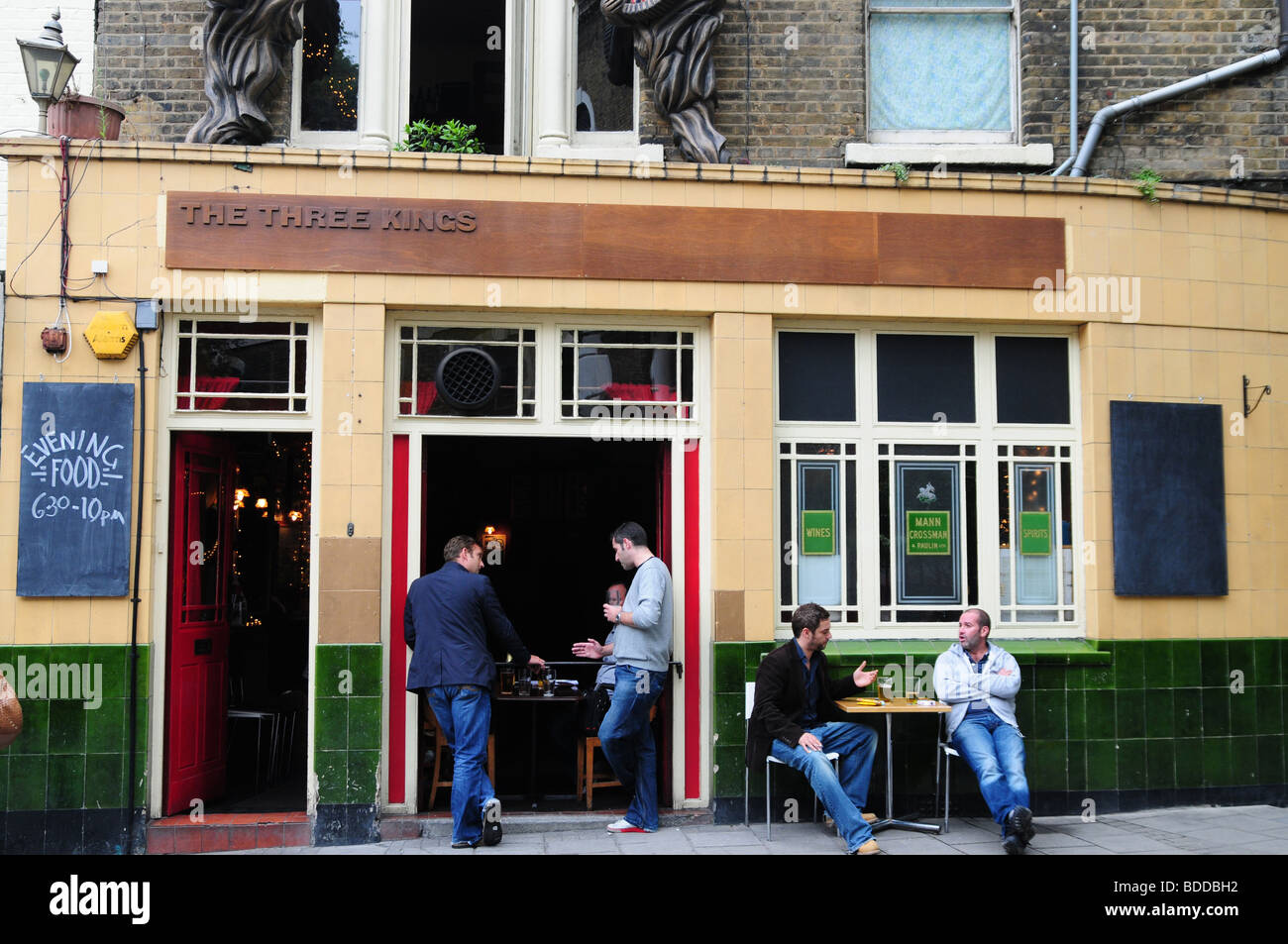 The Three Kings pub, Clerkenwell, London, UK Stock Photo - Alamy
