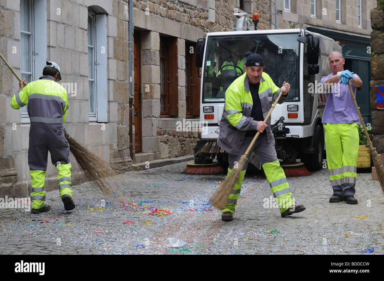 Sweeping Street Stock Photos & Sweeping Street Stock Images - Alamy