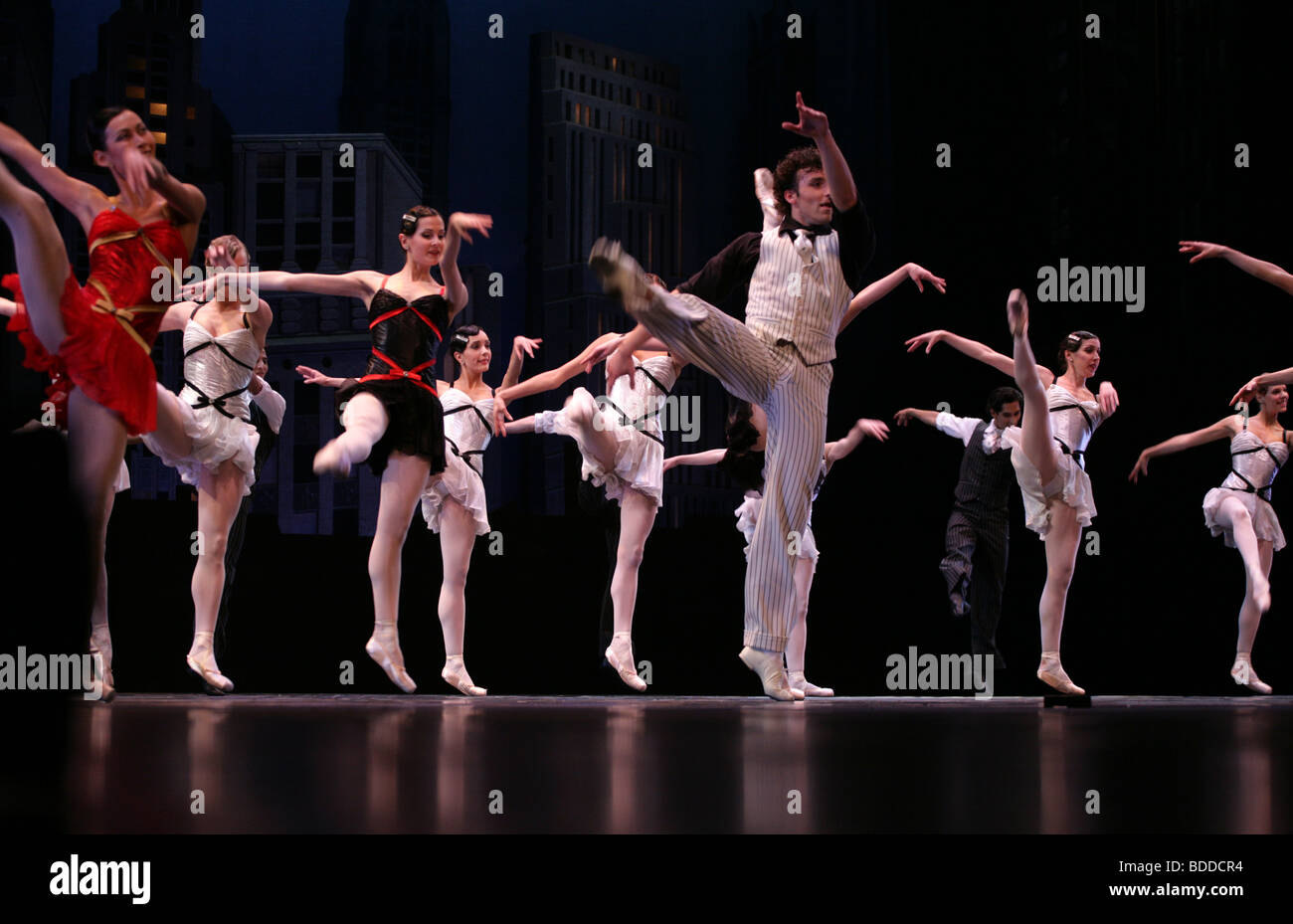 Dutch national ballet in show hi-res stock photography and images - Alamy